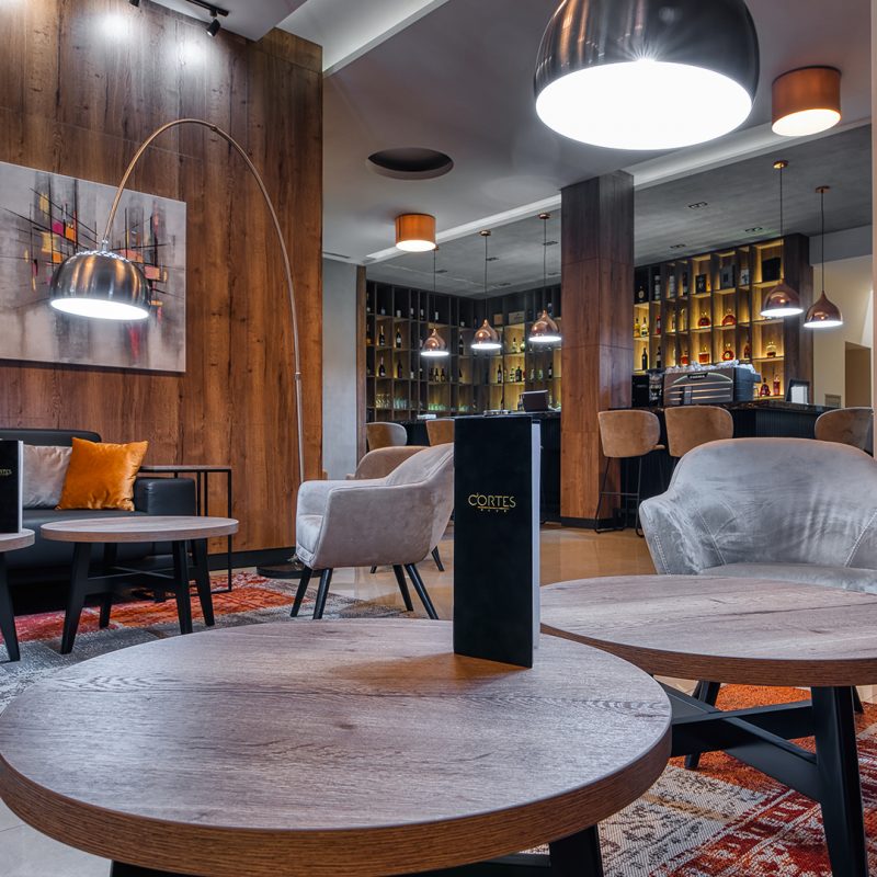 Cortes Club Steakhouse and Bar | Pizzeria & Pub | Hotel Aristos Zagreb